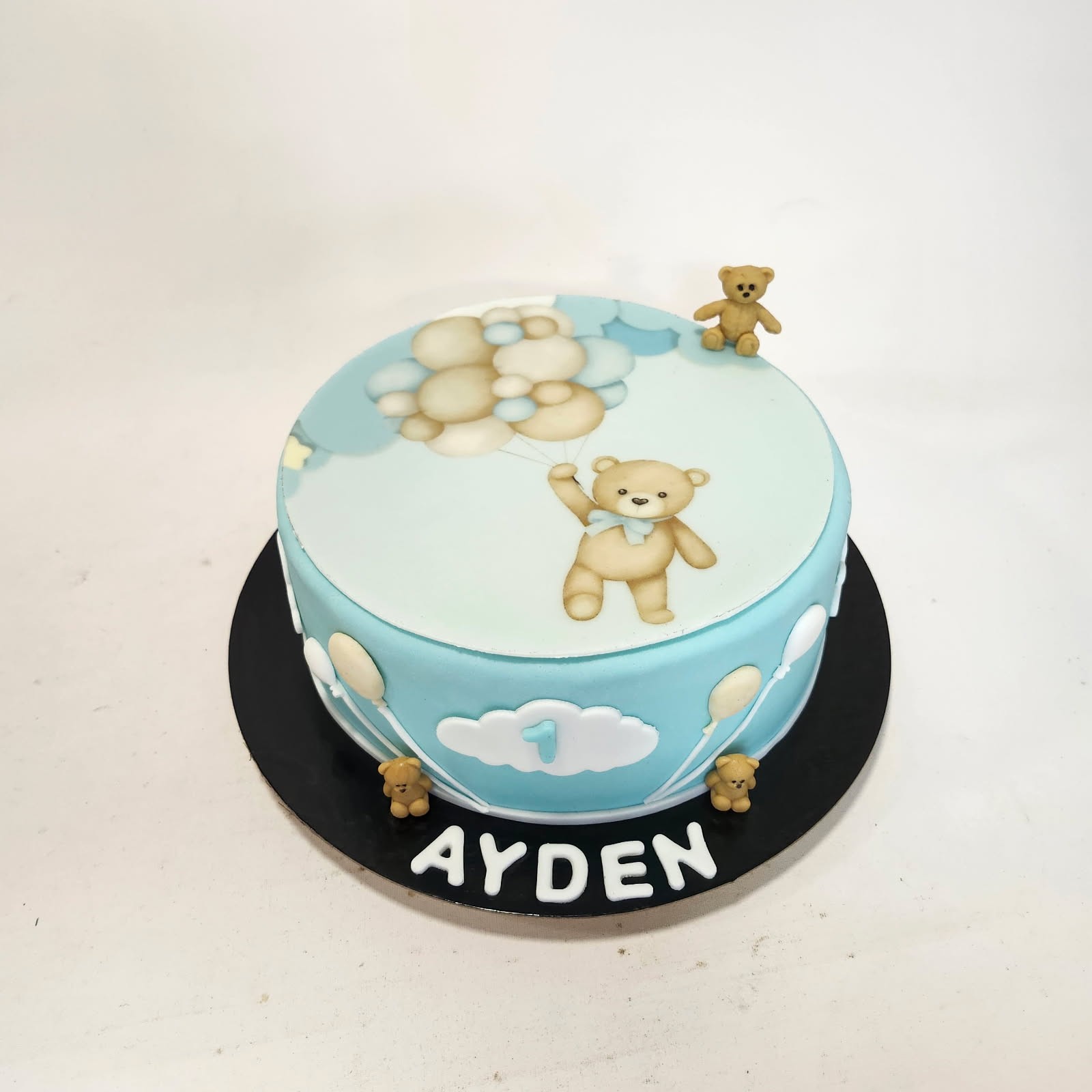 Gâteau Ourson anniversaire personnalisé – 10 parts | Toulouse
